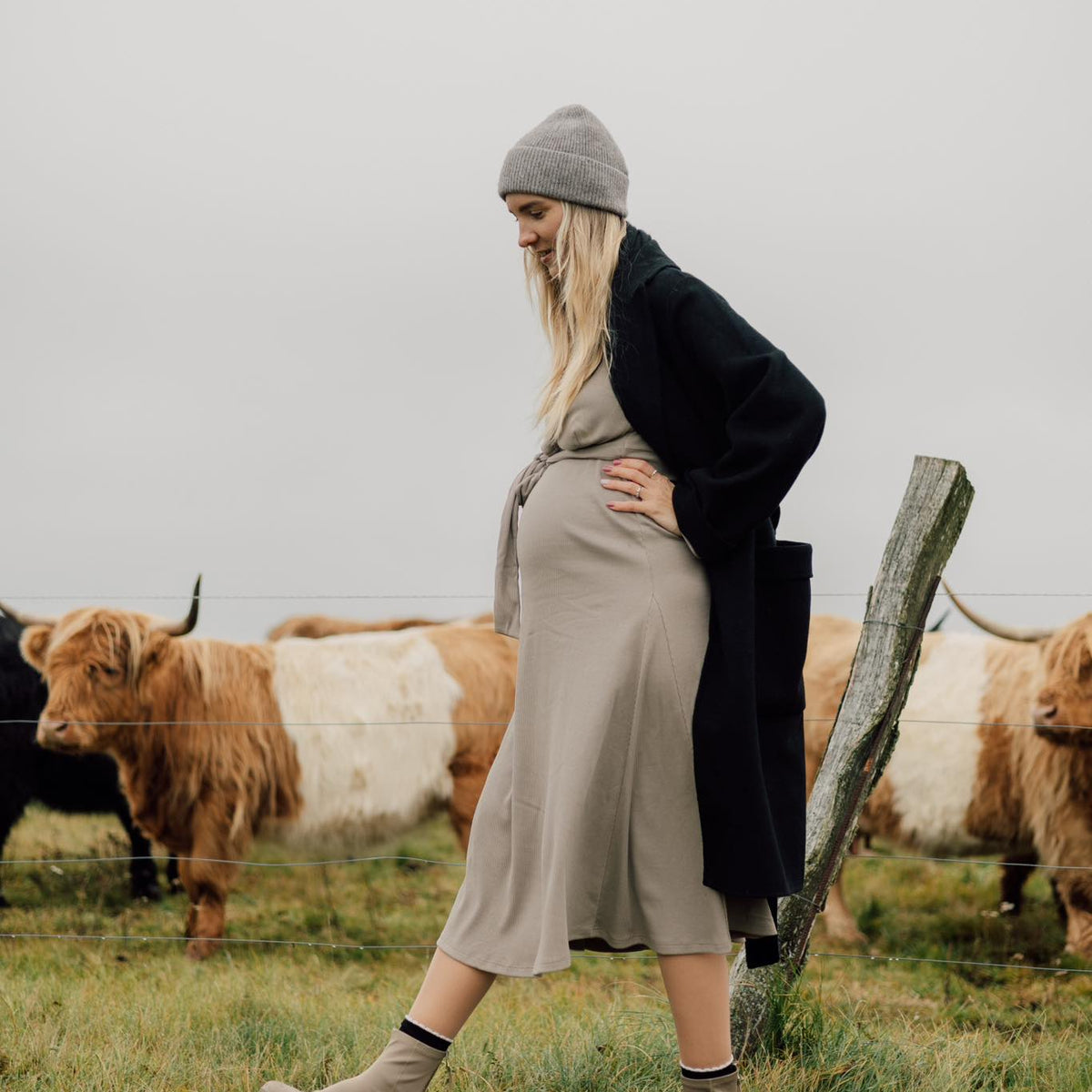 TISU rasedus- ja imetamiskleit – TISU baby
